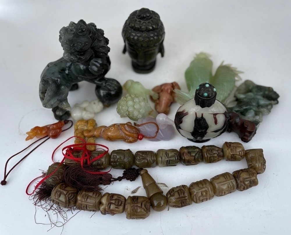 A collection Chinese jade items