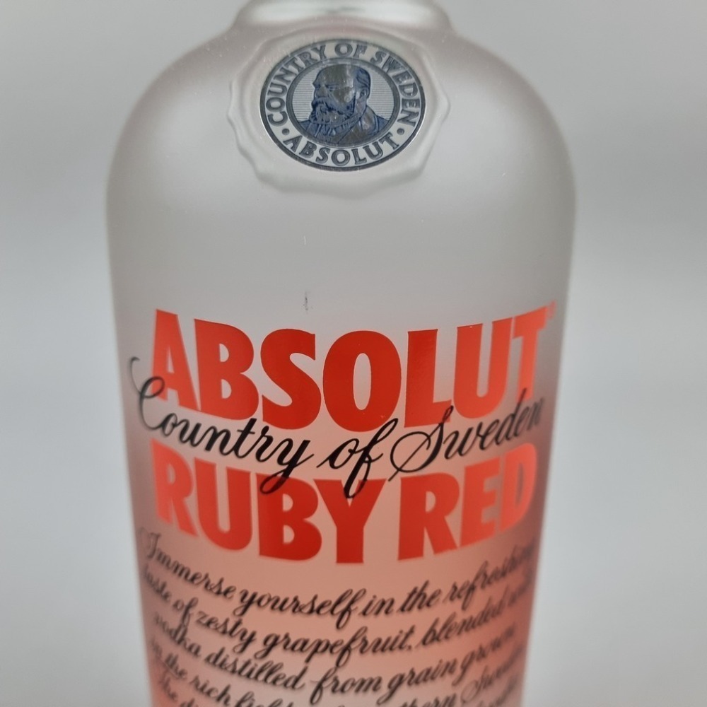 Absolut Ruby Red Limited Edition Grapefruit Flavoured Vodka - 1 Litre - Introduced 2006