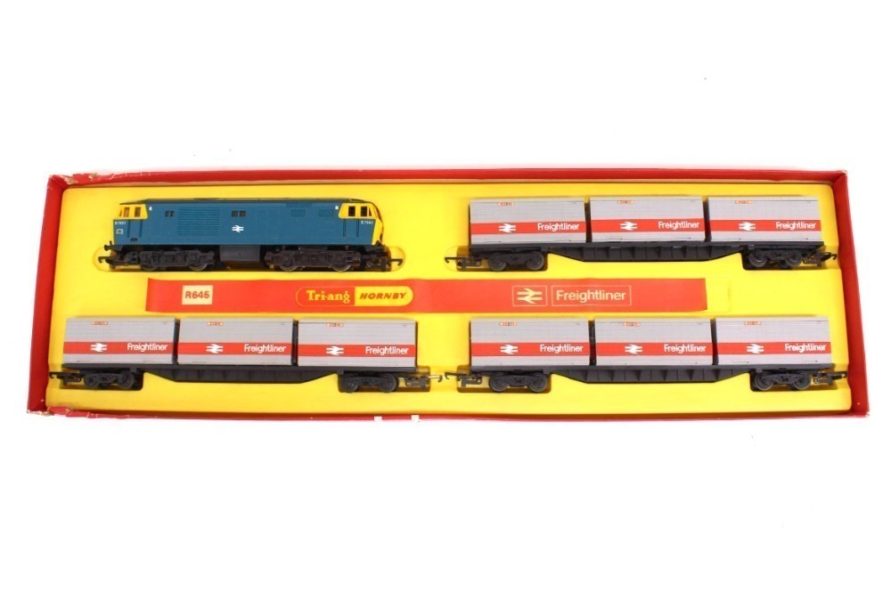 Hornby: A boxed Triang Hornby, Freightliner Train Set, Reference R645 ...
