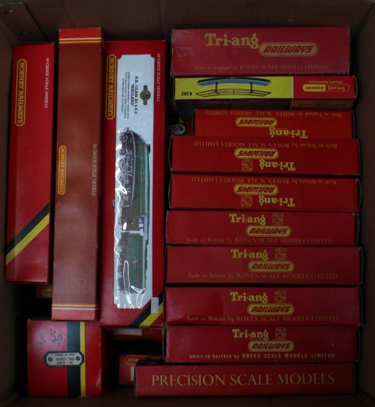 Eight boxes of assorted empty model railway boxes to include Hornby ...