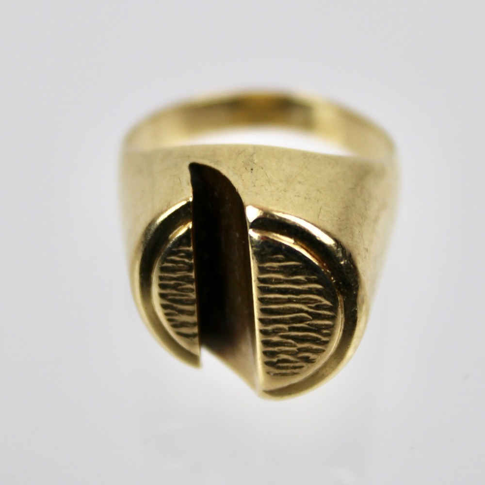 Gold Ring, stamped 585, ring size M, approx. weight 6 grams